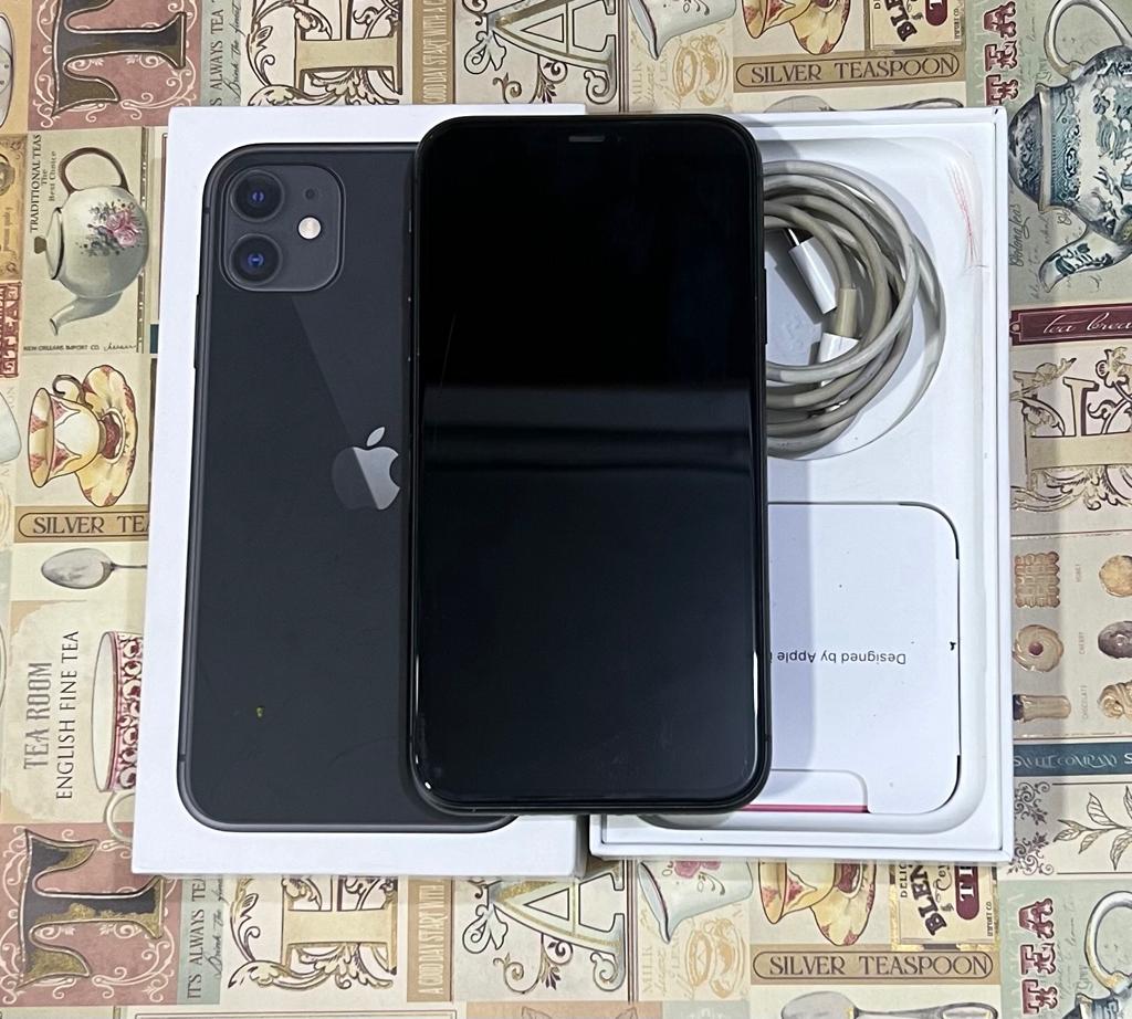 Pre- owned Apple iPhone 11 Black 128gb Available for sale